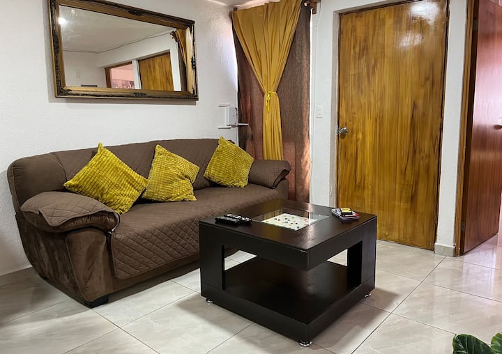 Cómoda Casa En Tepic, Con Todos Los Servicios - Tepic