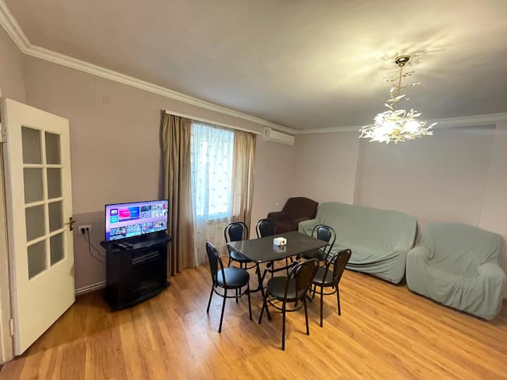 Sunny House 24/7 Supermarket And Exchange Nearby - Yerevan