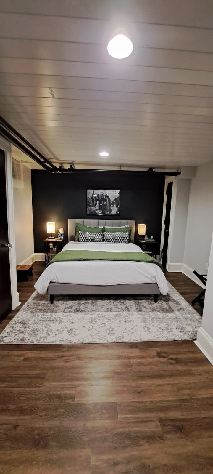 Comfy Basement Suite In Lakewood - Cleveland, OH