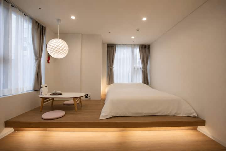 Weco Stay Dongdaemun (Deluxe Triple B_1) - Seoul