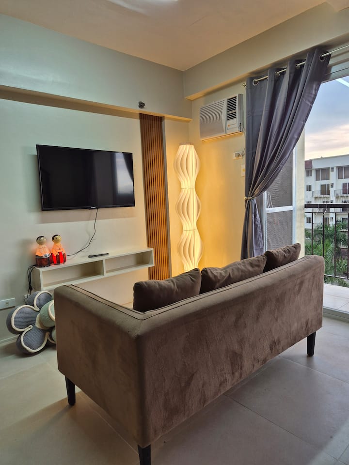 Secretspot C
Loft With Mini Gym & Swimming Pool - Bacolod