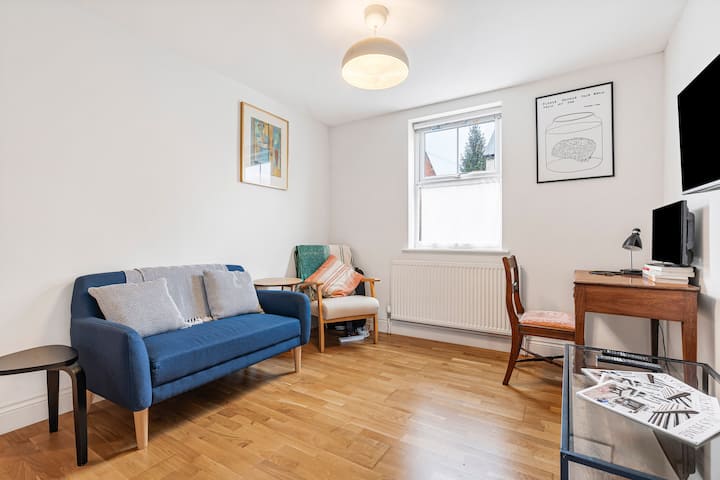 Glen Tarvis: Modern And Convenient Flat W Parking - Oxford