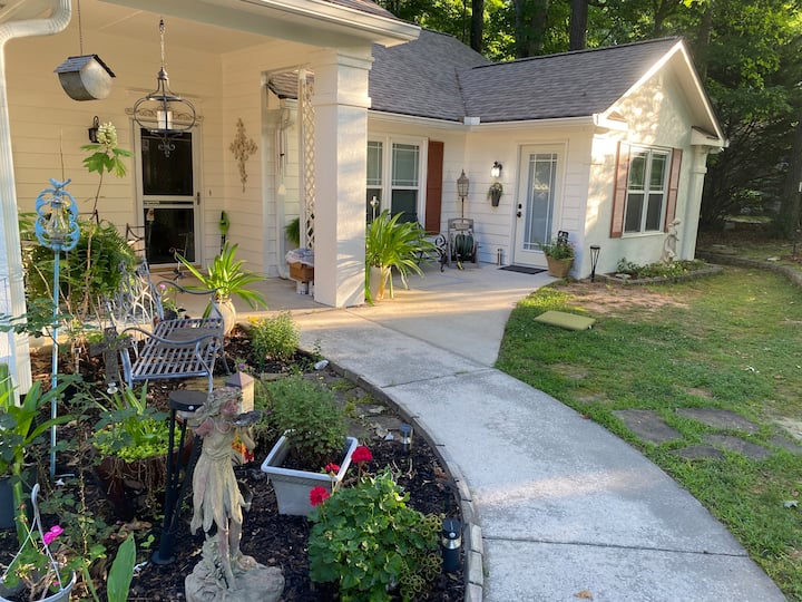 Charming Private Apartment - Peachtree City, GA