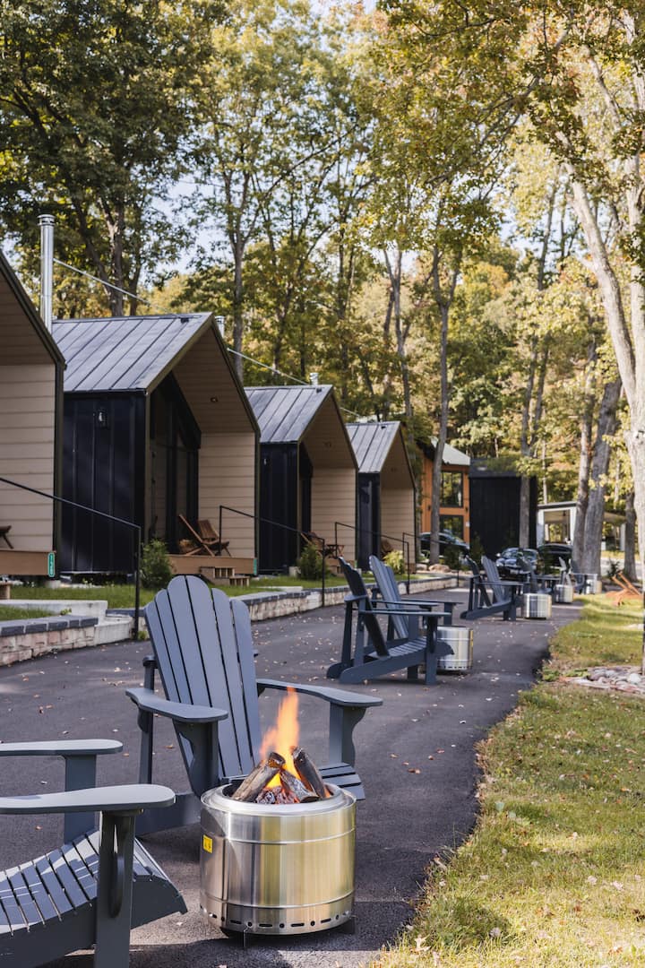 Lakefront Cabin #1 / Pocono, 5 Min Camelback Ski - Mount Pocono, PA
