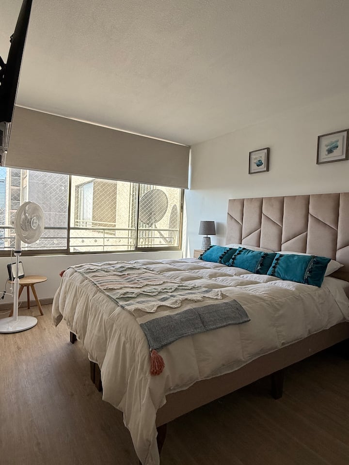 Dpto. Remodelado Una Habitación A Pasos Del Metro - Santiago
