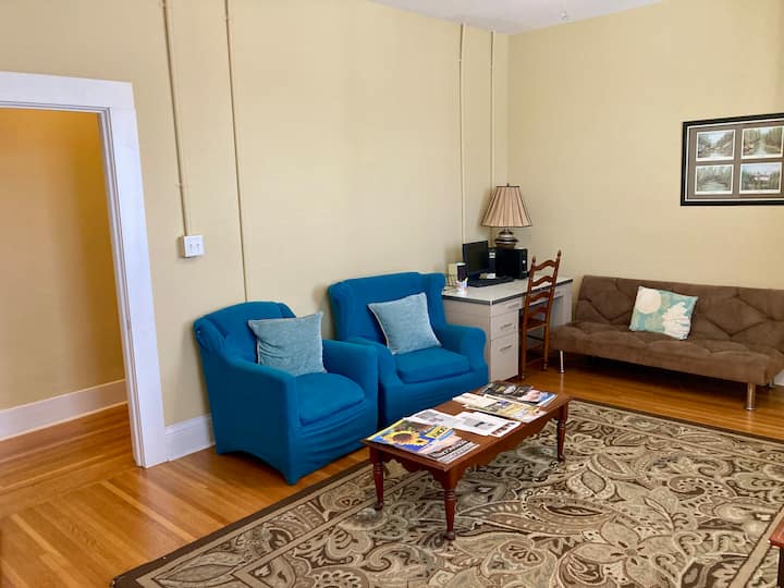 Charming Cozy City Center Comfort - Walk To Wku! - Bowling Green, KY