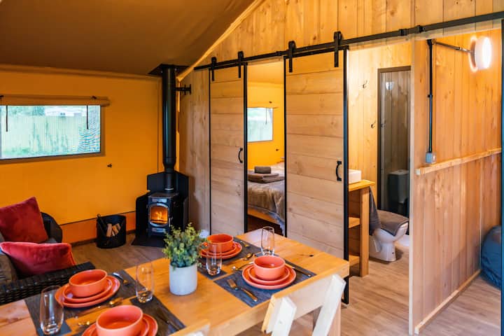 Countryside Glamping Retreat | Hot Tub • Sleeps 4 - Fordingbridge
