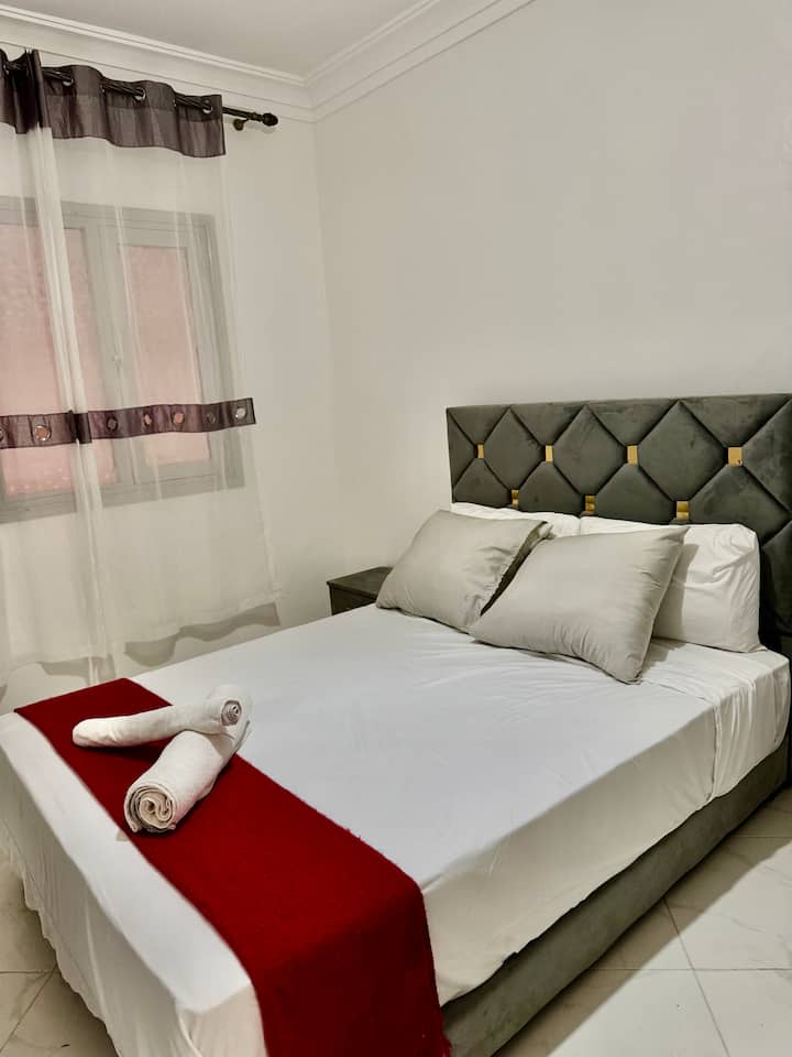 Apparemment Cosy Et Familial - Safi