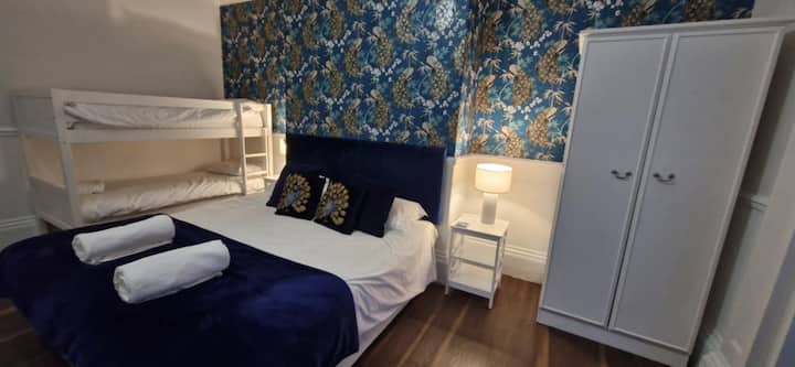 Lilyrose Hotel Whitby - Spacious Double (Room 2) - Whitby