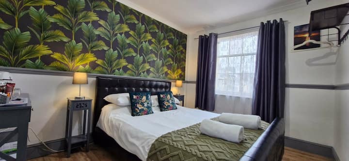 Lilyrose Hotel Cosy Double, Great Whitby Location! - Whitby