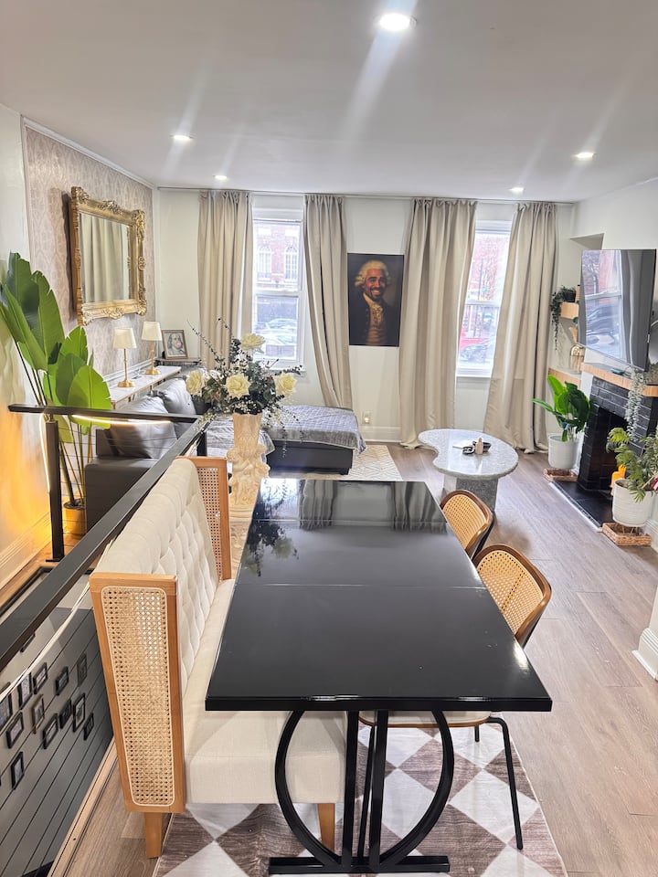 The Saint Germaine| Newly Renovated - 