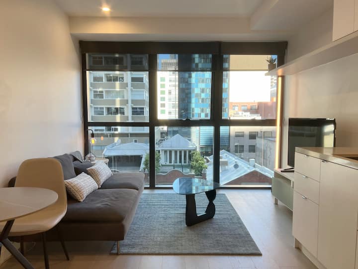 Cozy 1 Bed In Melbourne Cbd - Walk To Everything! - Melbourne