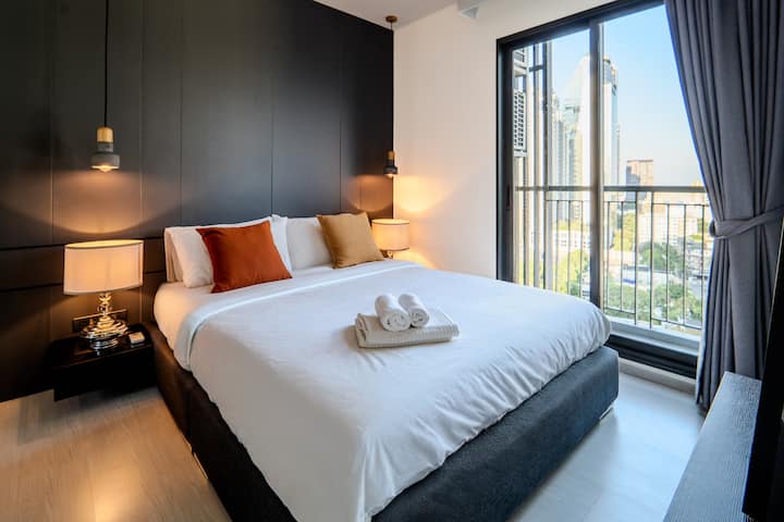 5 Star Luminous Sukhumvit Infinity Pool Gym Sauna - Bangkok