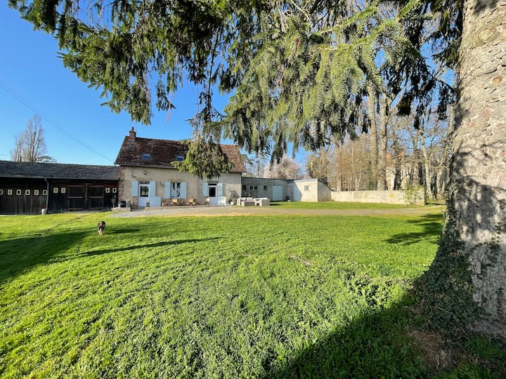 Gite De Fleur Chateau Du Lucay - Bourbon-l'Archambault