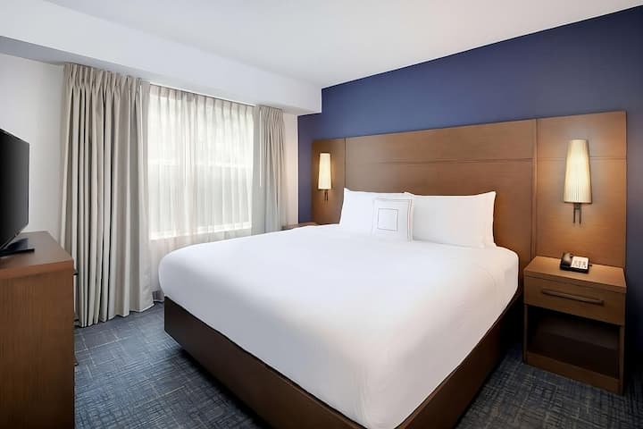 Atlanta Georgia Tour! Pet-friendly Hotel W/ Pool! - Roswell, GA