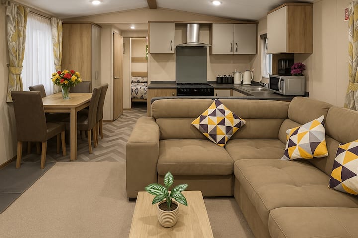 Rohannah Luxe Coastal Escape - Mersea Island