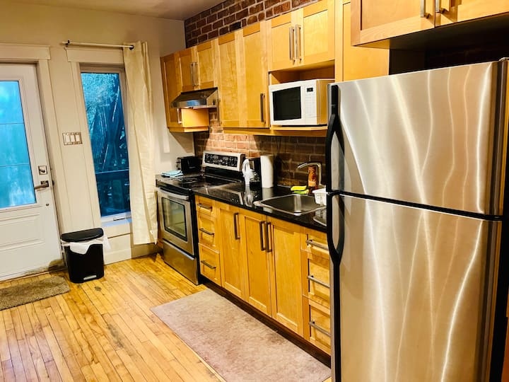 1bdr Appartement Centre Ville - Sherbrooke