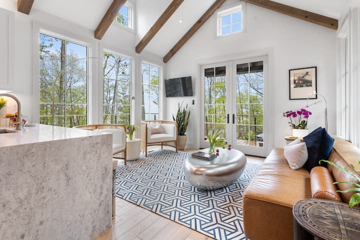 "Ritz Carlton Of Airbnb's" Chic Cottage + Hot Tub - 阿什維爾