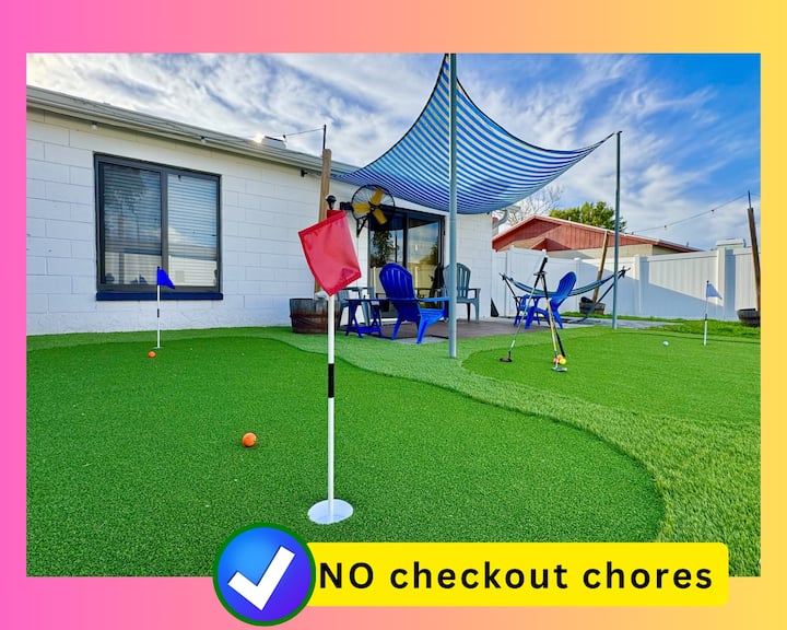 Golf Putting Green • 2 King Suites + 1 Twin - Riverview, FL