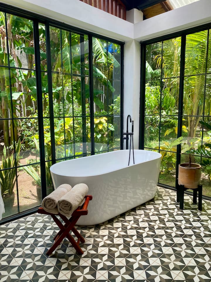 Casa Grande Y Estilosa - Nicaragua