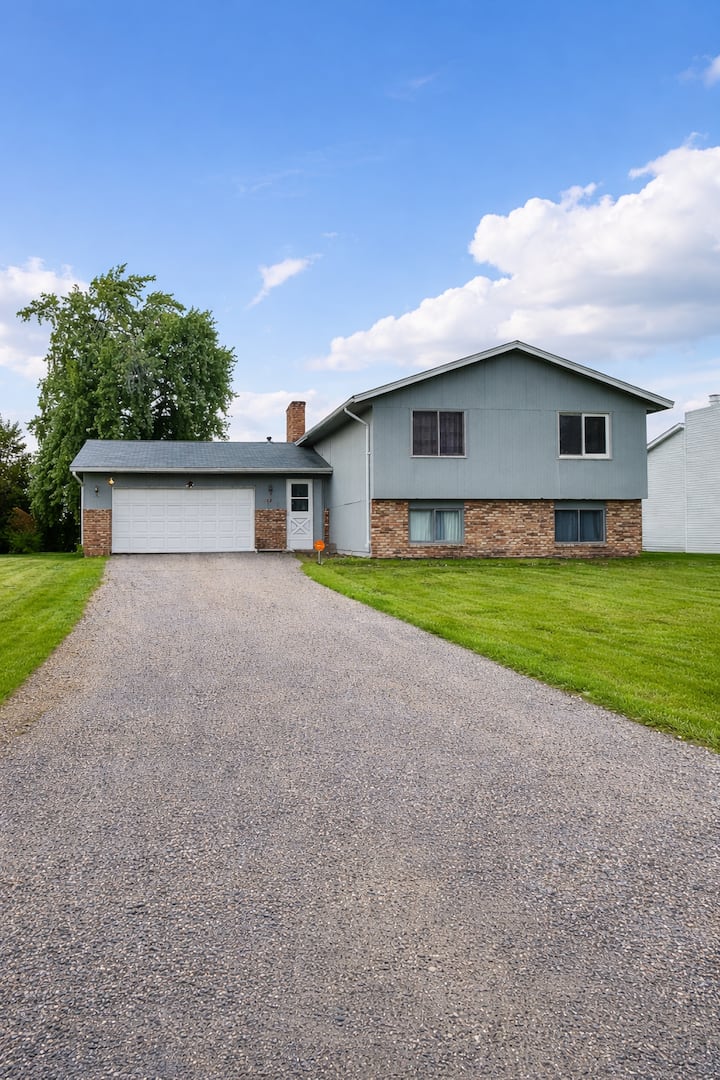 Trose Cozy Paradise - Brooklyn Park, MN