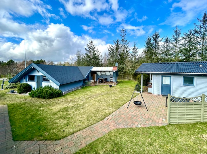 Familievennlig Hytte+anneks. Nær Båthavn Og Strand - Hou