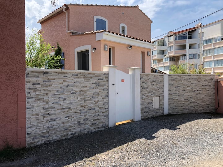 Villa Ind. à 50 M De La Plage, Clim, Parking, Wifi - Frontignan