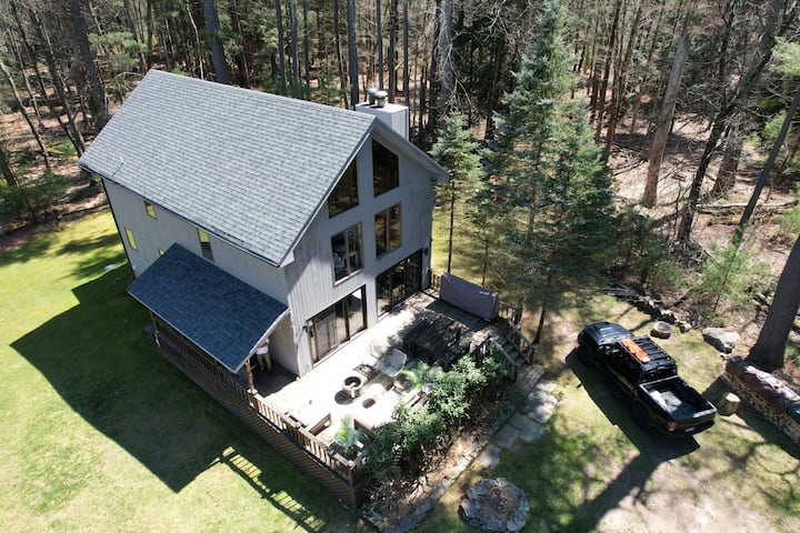 Lofty Cabin - Rustic Upstate/serene Retreat - Bethel, NY
