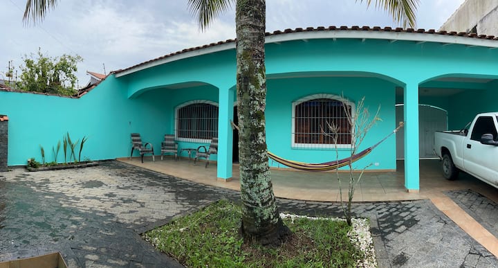 Casa Aconchegante Esqna Praia, Ar Condic E Churrsq - Peruíbe