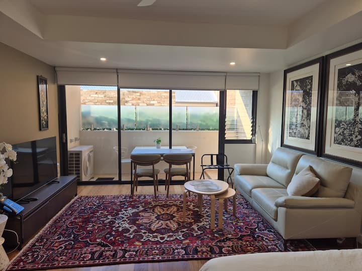 Envi Suite 04 - North Sydney