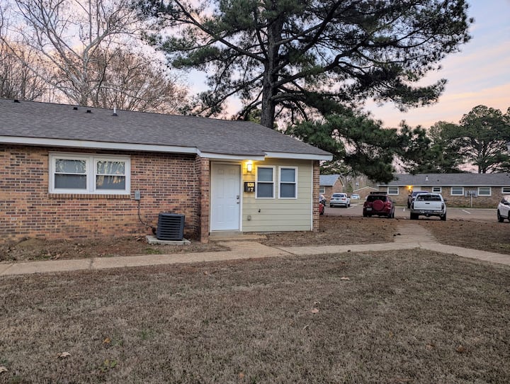 Minimalistic Midterm 5 @ Timberline Flats - Memphis, TN