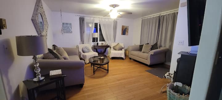 Cottage By The Sea/ Hot Tub - Crescent City, CA