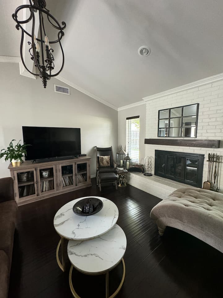 Live Now:dallas North Estates Plano - Plano