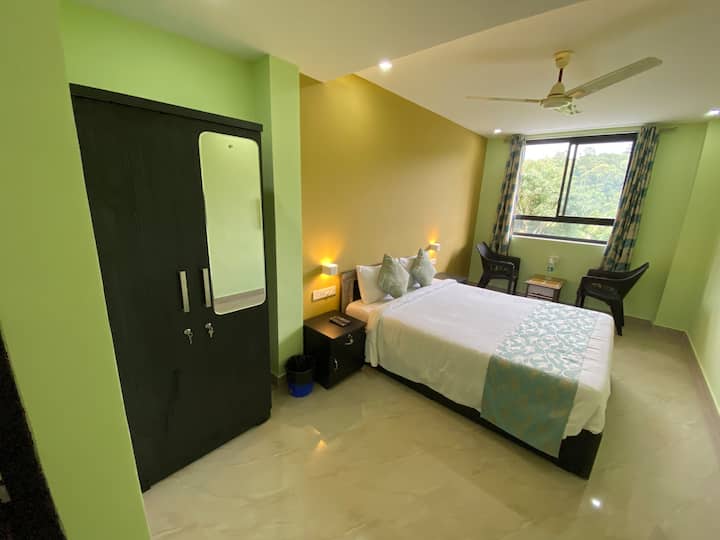 Munnar Bnb - Deluxe Room 2 - Munnar