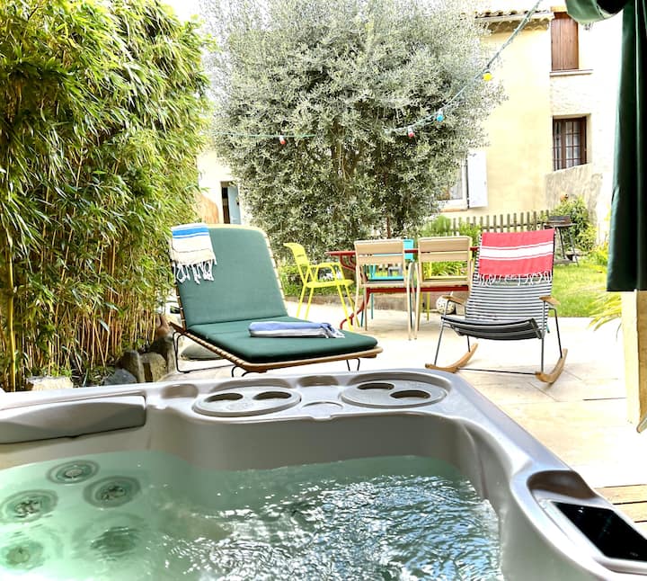 Maison De Vacances Avec Jaccuzzi Sous Les Remparts - Carcassonne