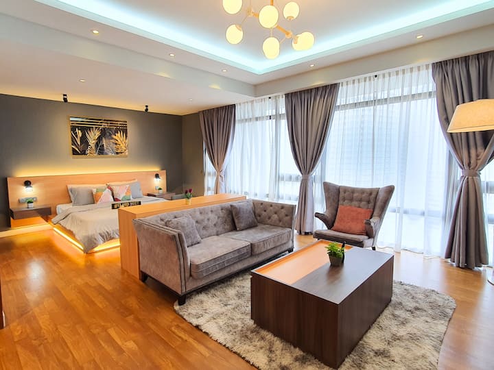 Anggun Spacious Studio Near Klcc 400m Monorail Stn - Kuala Lumpur