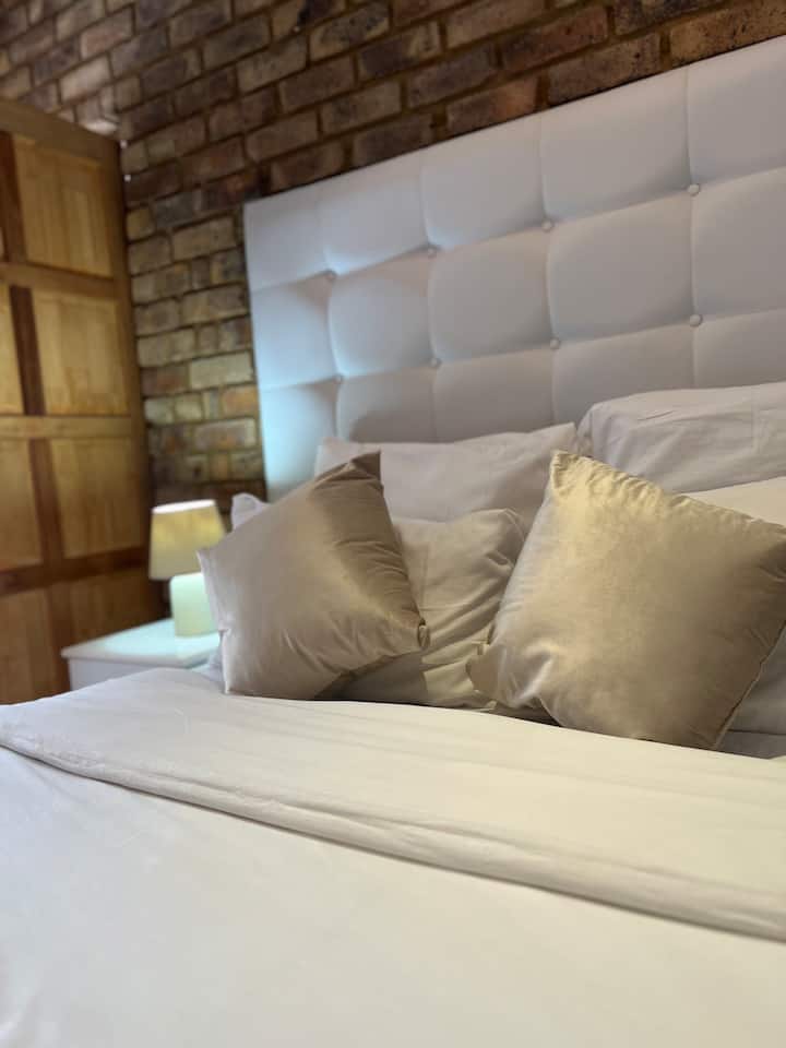 Akkerboom Stay - Centurion