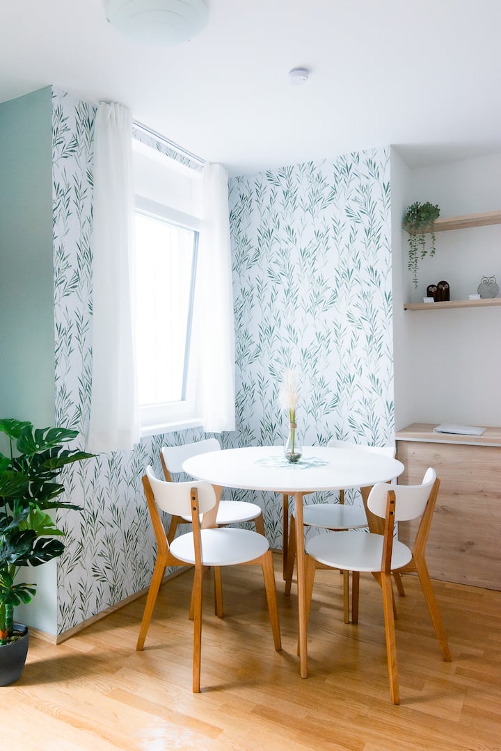 "Charming 2-balcony Apartment Near City Center" - Wien