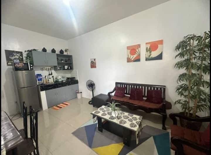 Mary's Place Lipa U12 Cozy, Ac, Netflix Fast Wi-fi - Balete