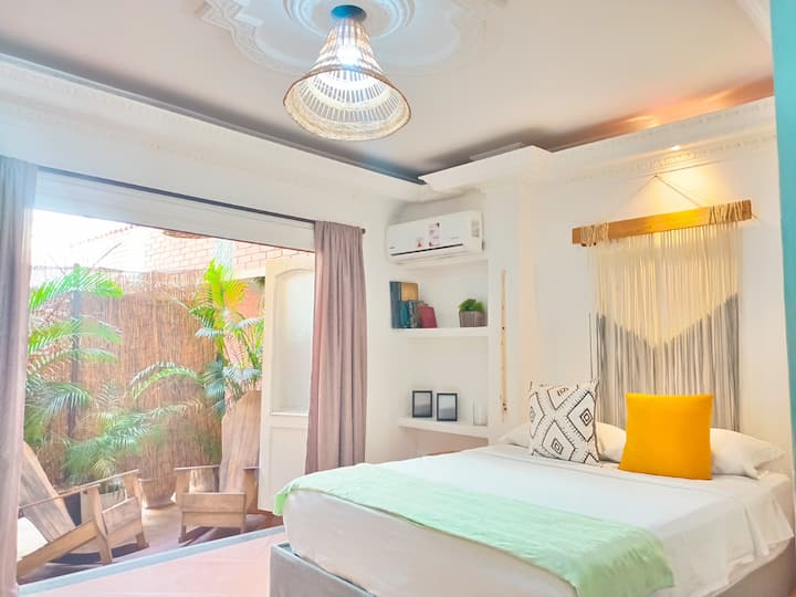 Tropical Spirit In The Center Of Santa Marta - Taganga