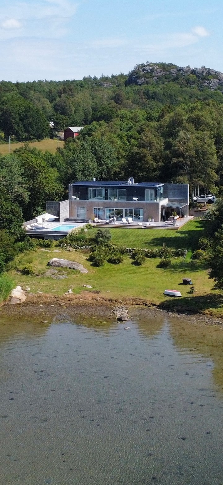 Lyxig Havsvilla Med Pool & Privat Strand - Sweden