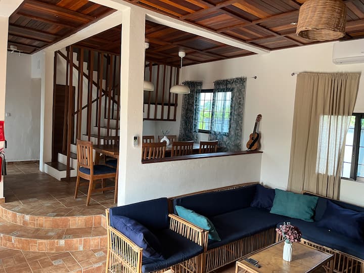 Villa Tropical- Oasis De Paix Avec Piscine Privée - Cameroun