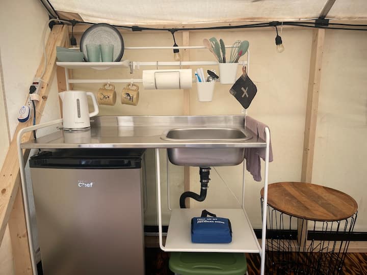 Rustic Creekside Tent With Queen Bed & Wood Stove - Hinton