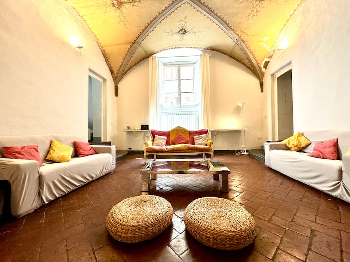 Santa Croce, Young Crowd's Flat, Historical Center - Scandicci