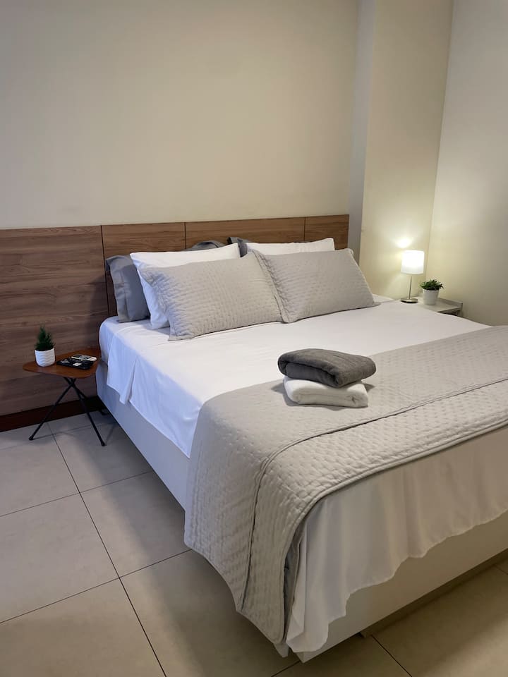 Comodidad Xl: 2 Dormitorios + Vista Increíble - Bolivia