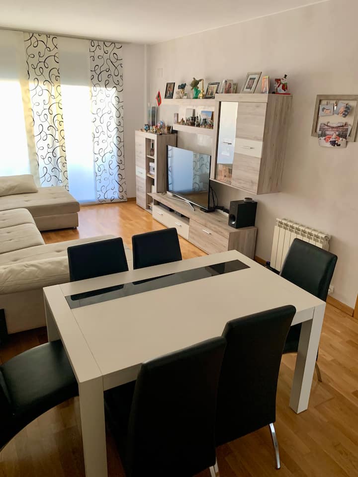 Habitación Grande Y Baño Privado - Castelldefels