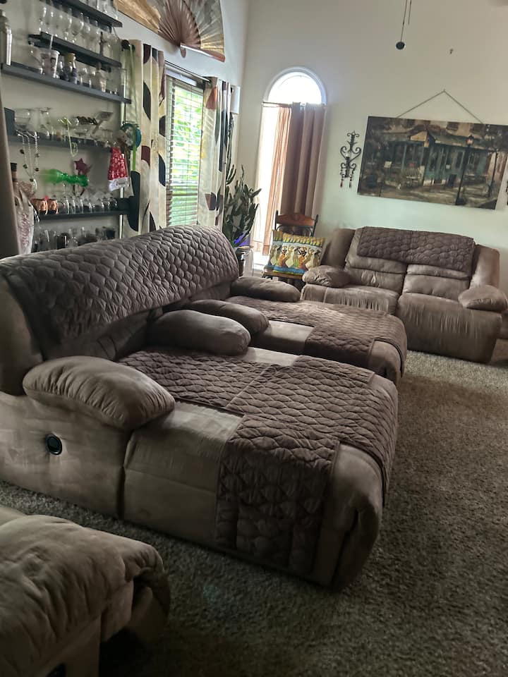 Suzyq’s 4 Bedroom House @ Cakes Place - Stafford, VA