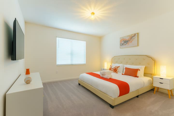 Disney Master King & Twin Beds W/ Private Bathroom - Kissimmee