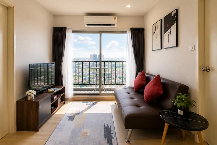 Modern 2br 2ba | Bts Pu Chao | Wifi , Pool & Gym - Bangkok