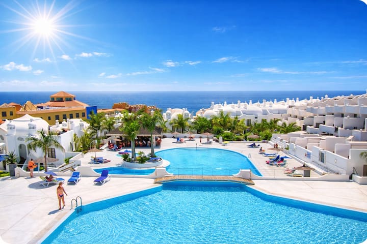 Family Oasis - Oceanview Duplex, Heated Pool, A/c - Adeje